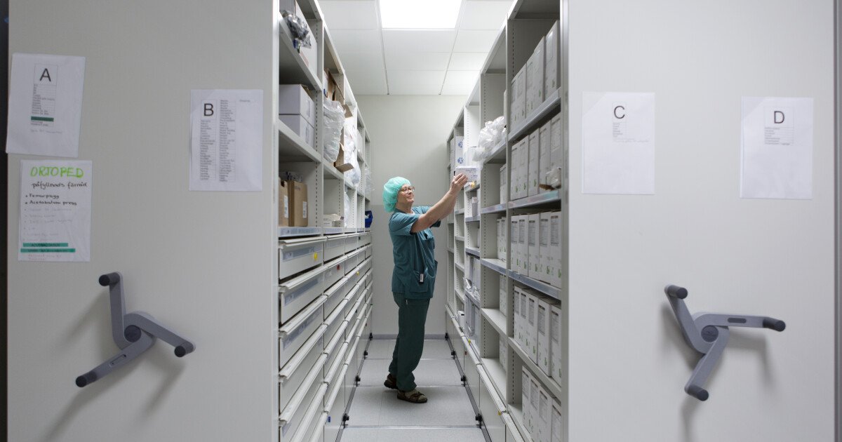 Rollregalsysteme für das Gesundheitswesen | Bruynzeel